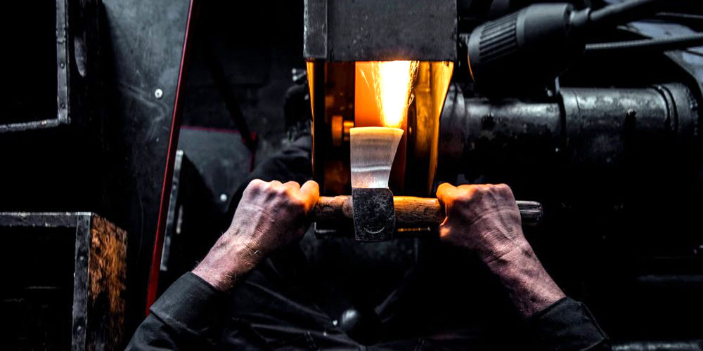 Meaningful Objects: Handcrafted Gifts with Purpose and Soul