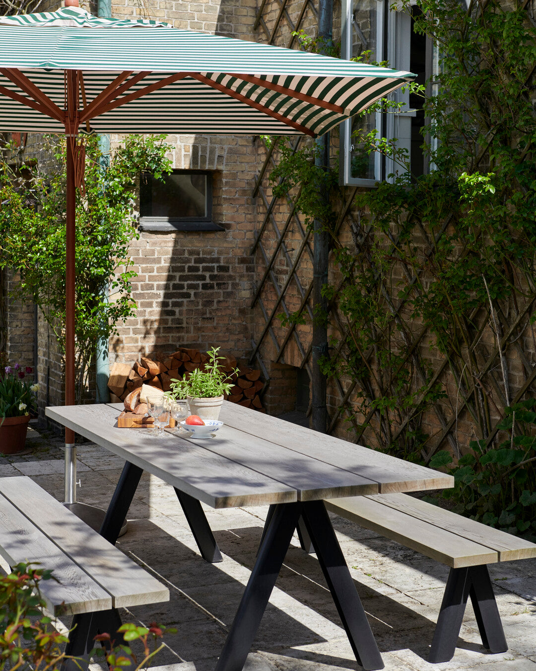 Overlap Bench | Stylish & Durable Outdoor Teak Bench
